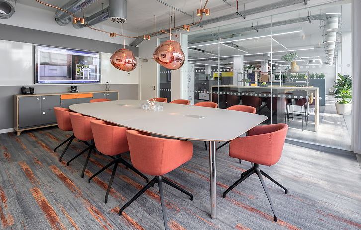 Bespoke lighting from FUTURE Designs creates a dynamic lighting scheme ...
